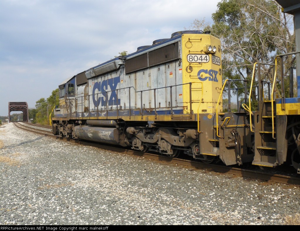 CSX 8044